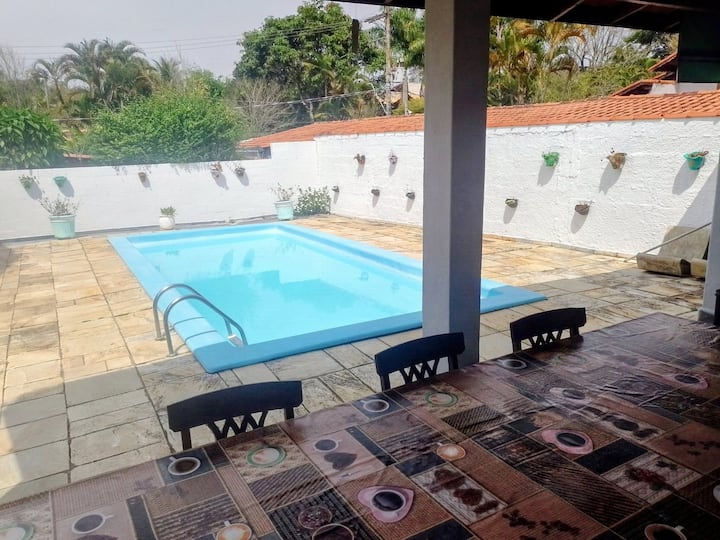 Chácara Laser, 12 Pessoas Com Piscina, Beira Rio. - Guararema