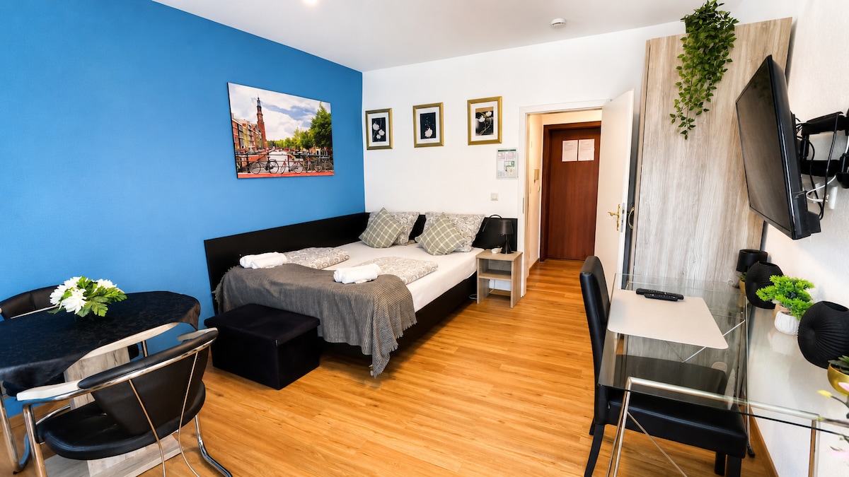 City Studio Koblenz Central - Guest houses for Rent in Koblenz ...