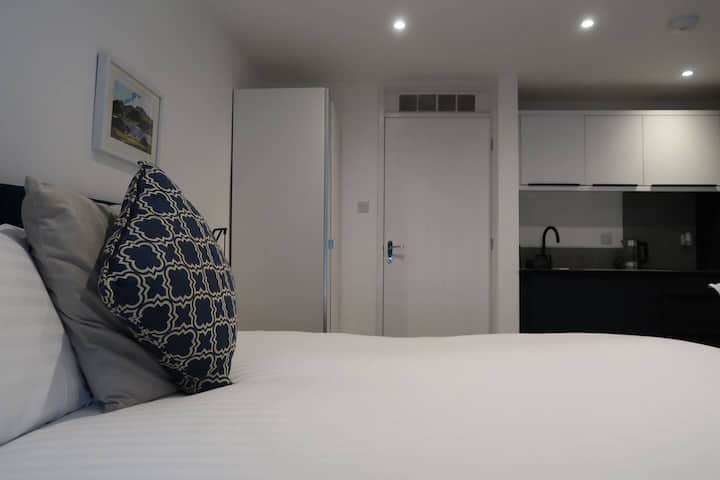Recently Refurbished Town Centre Flat - Penrith