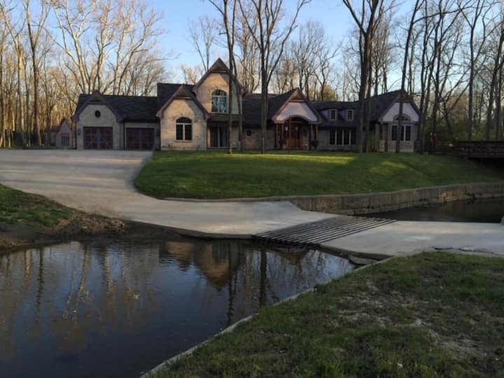 Perfect Getaway In The Heart Of A Historical Town - Waynesville, OH