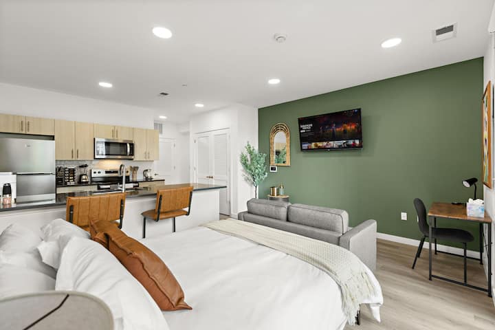 Contemporary Studio ! W/balcony/rooftop Fifa ! - 베이온