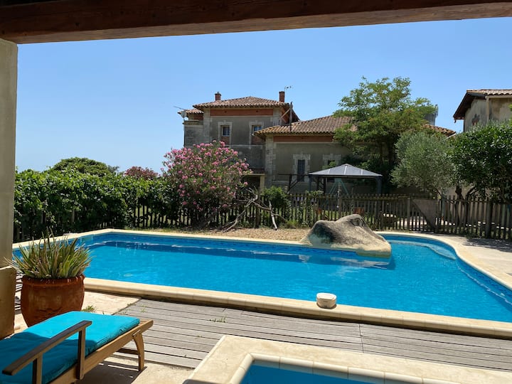Grand Gîte Camargue Piscine Climatisé 5 Personnes - Vauvert