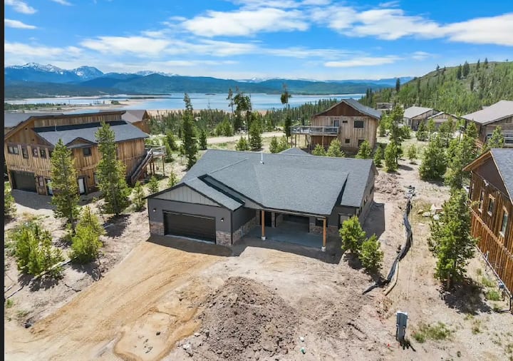 Stunning 1 Story Pet Friendly Home Lake Granby - Grand Lake, CO