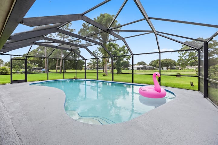 Lakewood Park Golf View Home W Pool & Lanai - Fort Pierce, FL