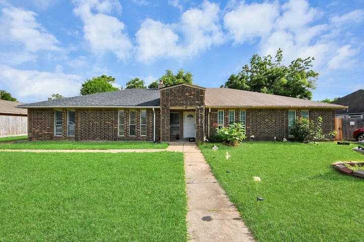 Duo 9br|17 Guests|hot Tub|pets Ok|sw Houston - Houston, TX