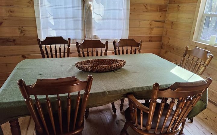 Cozy Amish Log Cabin Overlooking Black River - South Haven, MI
