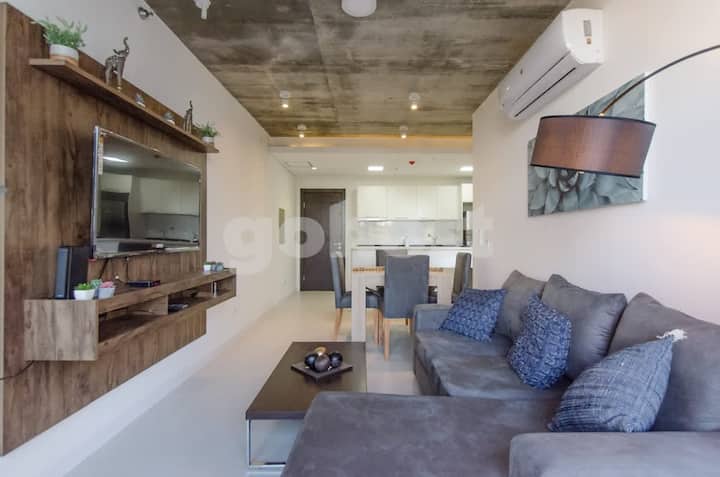 Apartment Located Steps From Shopping Del Sol - Paraguay
