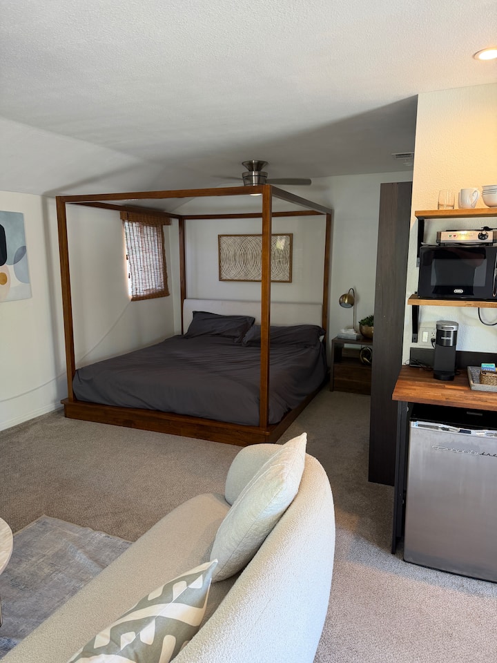 Cozy Private Beach Adu – Minutes From The Ocean - Encinitas, CA