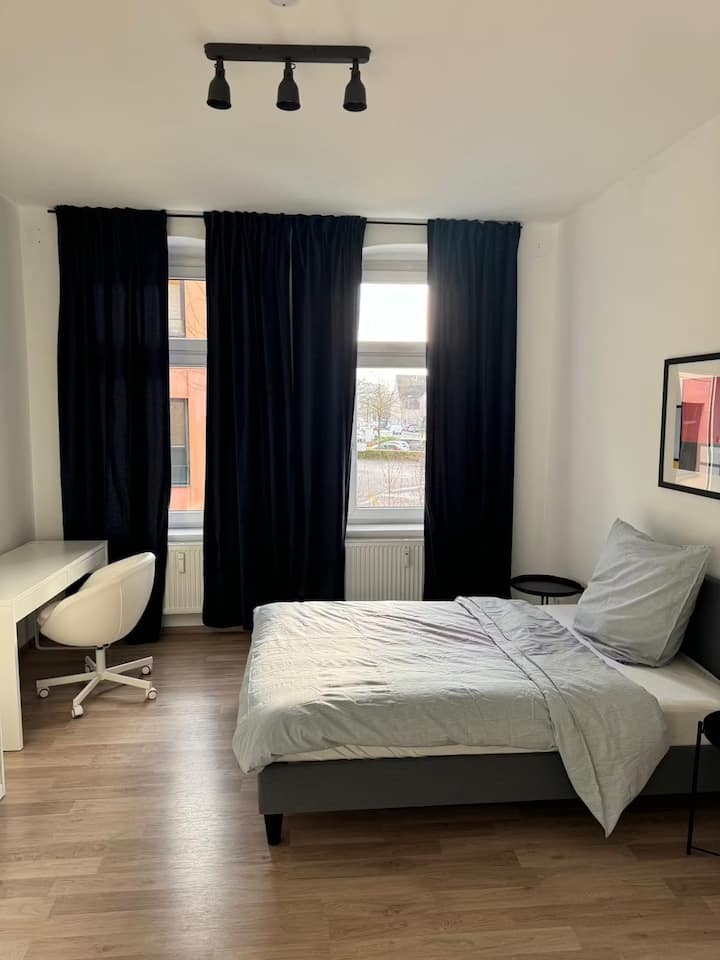 Trendy 4 Bedroom Apartment In Koln - Cologne