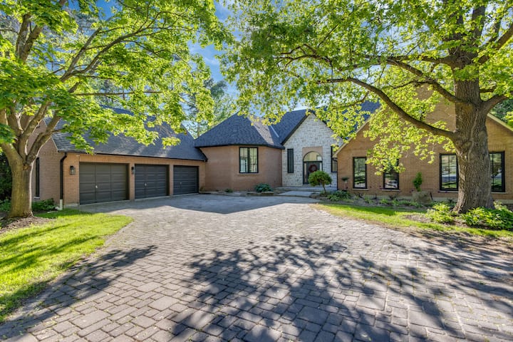 Luxury Nature Escape - Newmarket