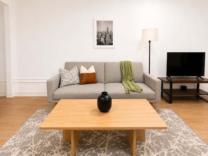Sleepover | Bright Studio + Gym - Austin Tx - Austin, TX