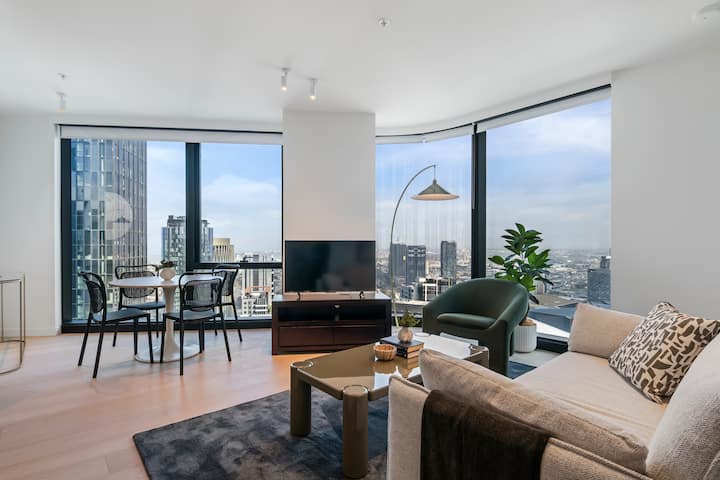 City & River Views 1br W/ Pool, Gym & Study Desk! - Melbourne