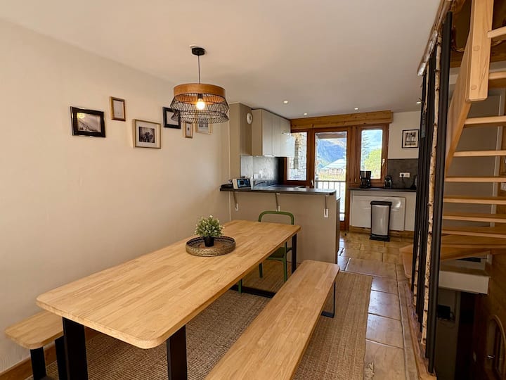 Chalet Rénové Avec Parking, Balcon - 7 Pers. - Tignes