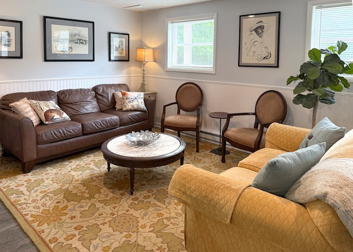 Spacious Dog-friendly Apartment Near Harpers Ferry - Shepherdstown, WV