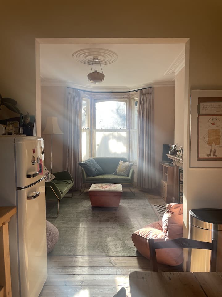 Home In Hackney - City of London