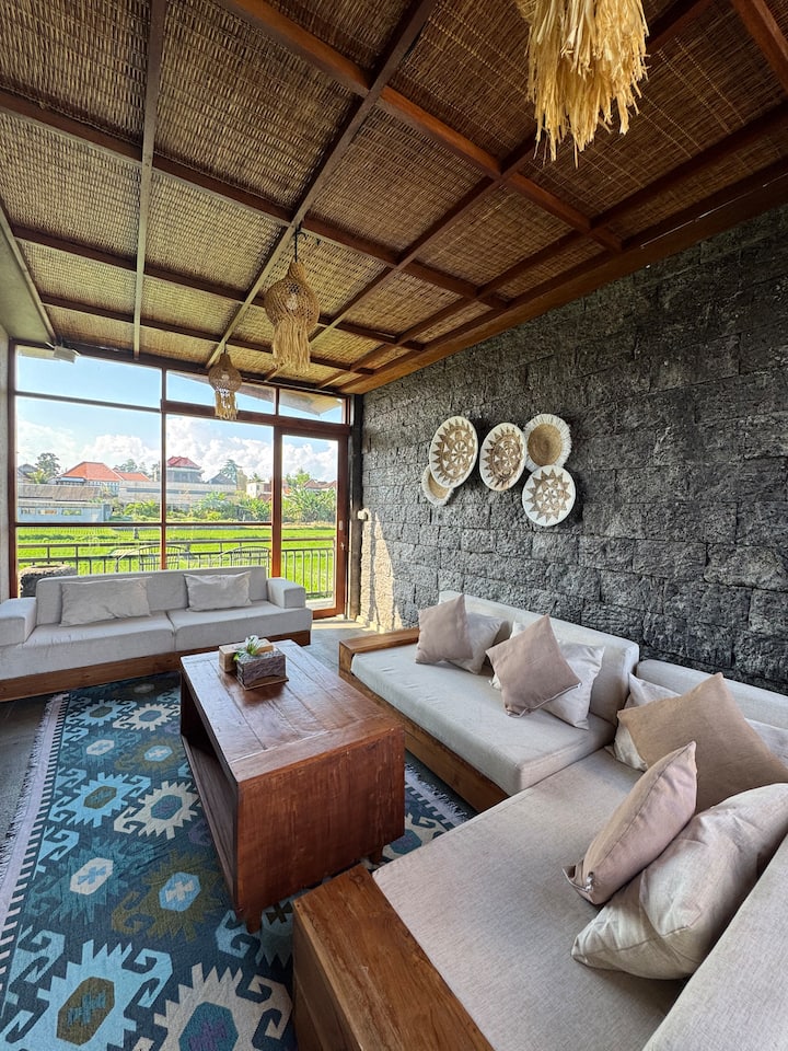 Peaceful Ubud Villa, Rice Fields View Private Pool - Indonesia
