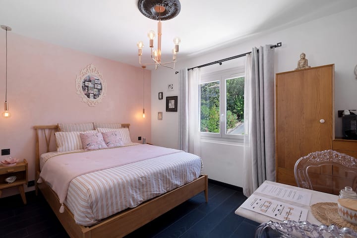 Pink Suite - Fréjus
