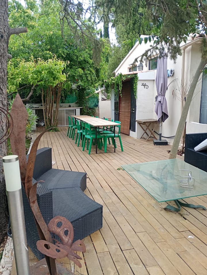Jardin Réception 300 Euros 11h-18h - Bouc-Bel-Air