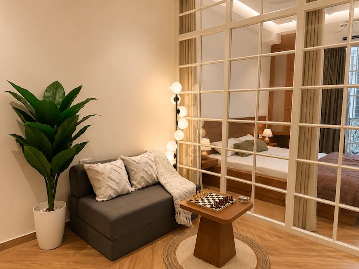 Luxury 1bhk | House Of Sol | Golf Course Road - Gurugram