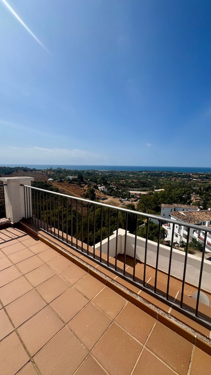 Penthouse Avec Terrasse Panoramique Et Vue Mer - Estepona