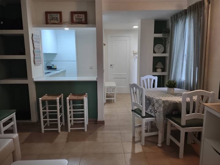 Pequeño Y Acogedor, A Pocos Pasos De La Arena. - Cullera