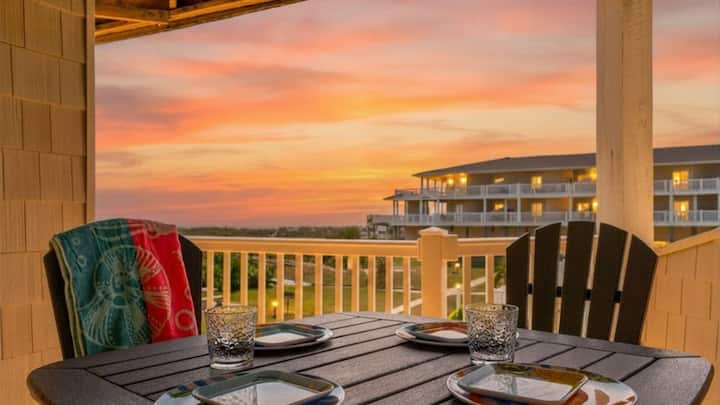 Oceanfront, Views, Pool, Direct Beach Access - Southport, NC