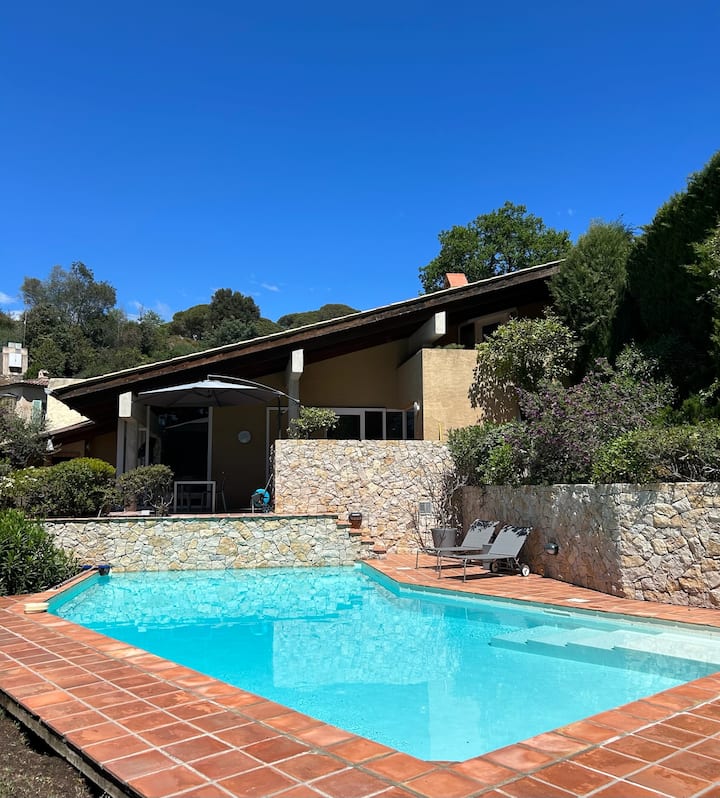 Hauteurs De Cannes Avec Piscine Villa Architecte - Cannes