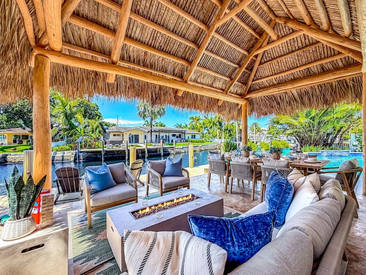 Poinsettia Dream | Pool & Canal | 4 Bdr - Fort Lauderdale