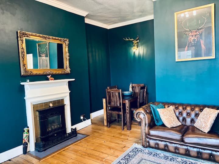 Charming Home In A Charming Town - Dunfermline