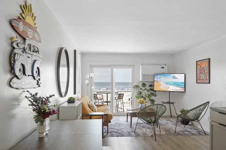 Town Of Lewes Penthouse With Balcony, Beach Access - Lewes, DE