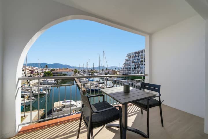 Awaydays | Exclusivo Estudio Con Wi-fi - Empuriabrava