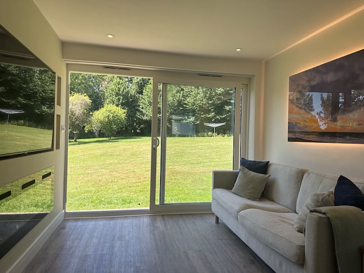 The Nook, Sandown Bay Holiday Chalet - Bembridge
