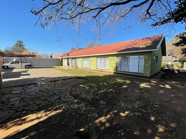 Home Away From Home Bloemfontein - Bloemfontein