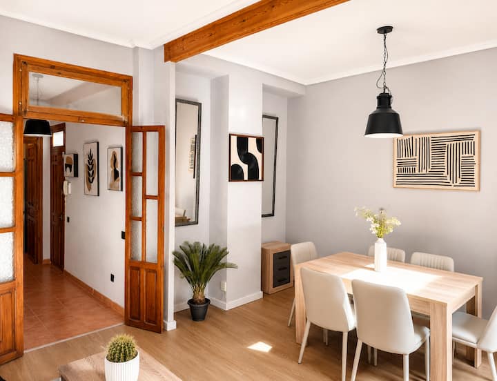 Alicante City Center 3br | Sleeps 8 | Near Beach - Alicante