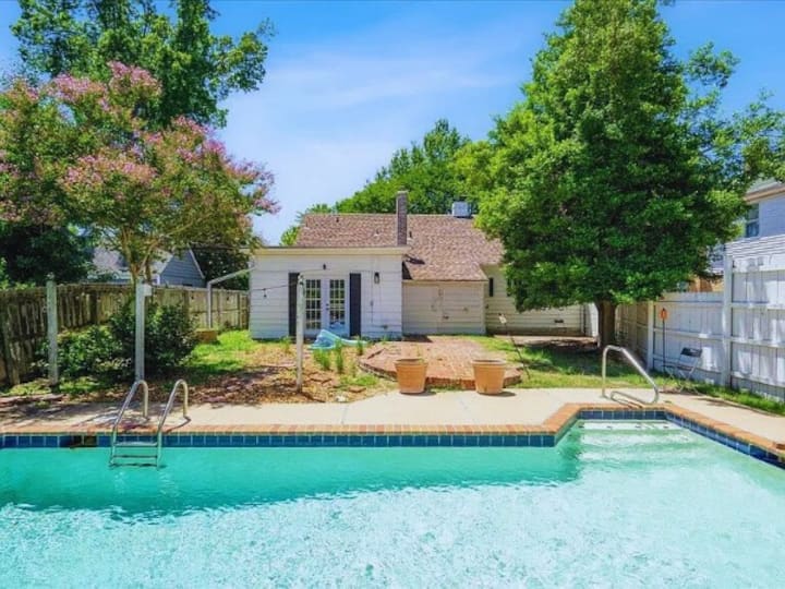 Private Pool · Walk To Rhodes · Midtown Home - Memphis, TN