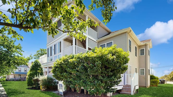 Rehoboth Beach - 24 Brooklyn Ave Unit E - Rehoboth Beach, DE