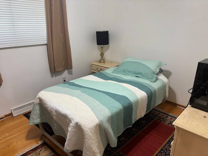 Travel Pros Central Location - 28 Day Longterm Min - St. Catharines