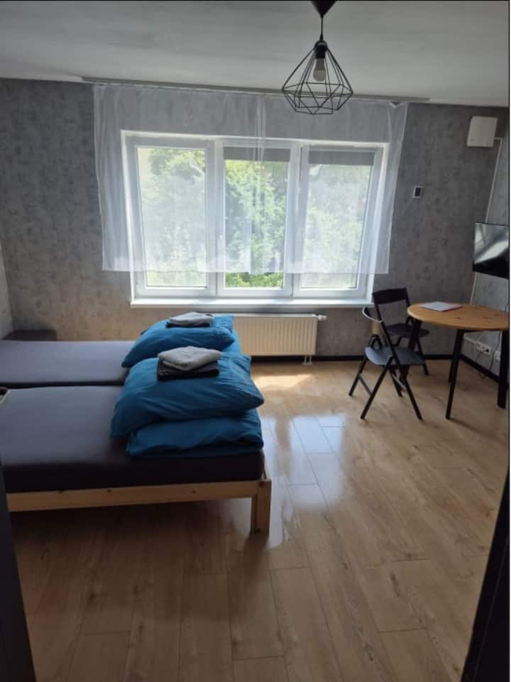 Haus Potsdam In Eiche, Kleine 1 Zimmer-wohnung - Potsdam