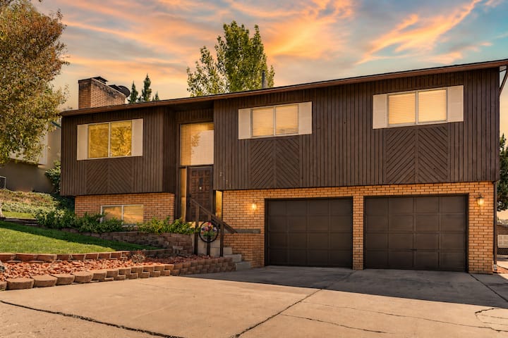 Sky View Retreat | Sunset Views & Starry Nights - Cedar City, UT