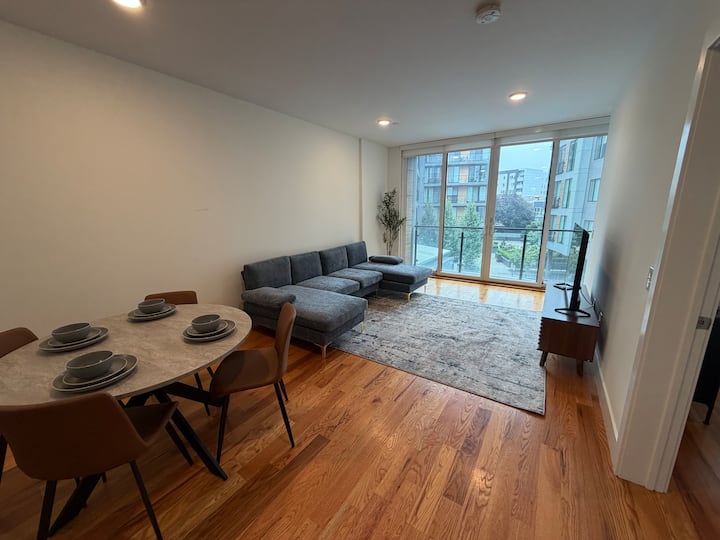Spacious Light Filled One Bedroom In No-libs - Philadelphia, PA