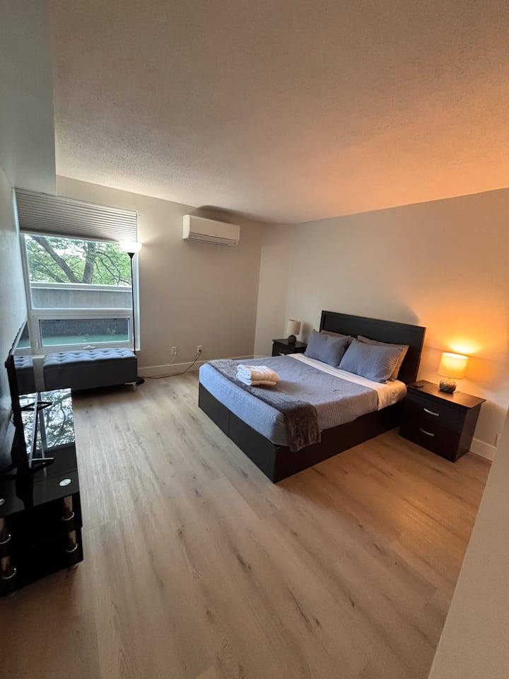 Modern Downtown Sarnia Condo - Sarnia