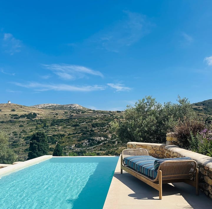 Byzantine Thea | Luxury Villa In Lefkes - Paros