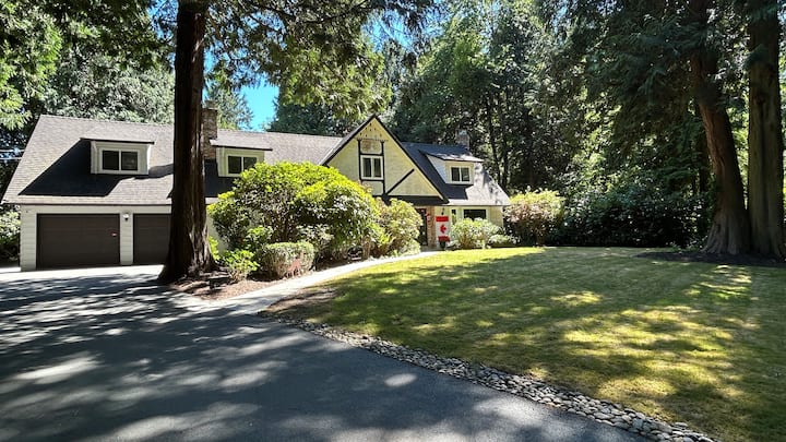 Woodland Manor | French Countryside Retreat - Surrey