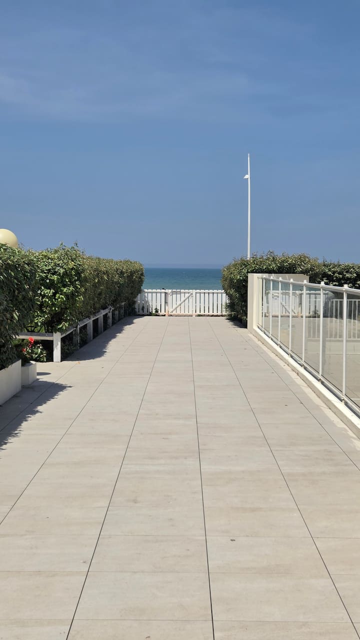 Appartement Avec Accès Direct à La Plage - Franceville-Plage