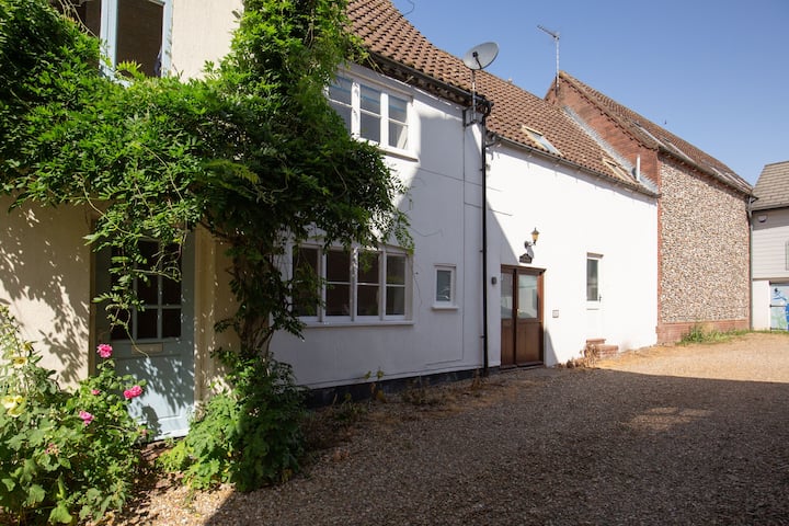 The White House - Blakeney