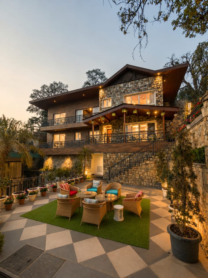 Galaxy House | Luxe 5 Bhk Villa/breakfast/theatre - Mussoorie