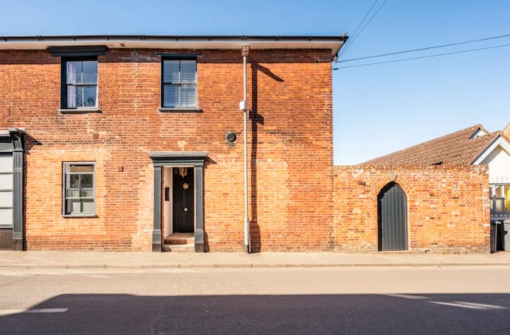 The Leiston | Near Sizewell & Coast - Southwold