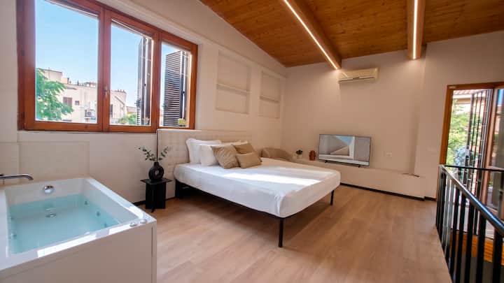 Trastevere 5br Estate: Cinema, Jacuzzi & Terrace - Rome