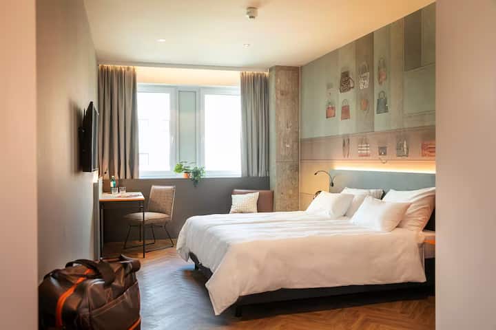 Elegant City Retreat | Pet Friendly - Frankfurt