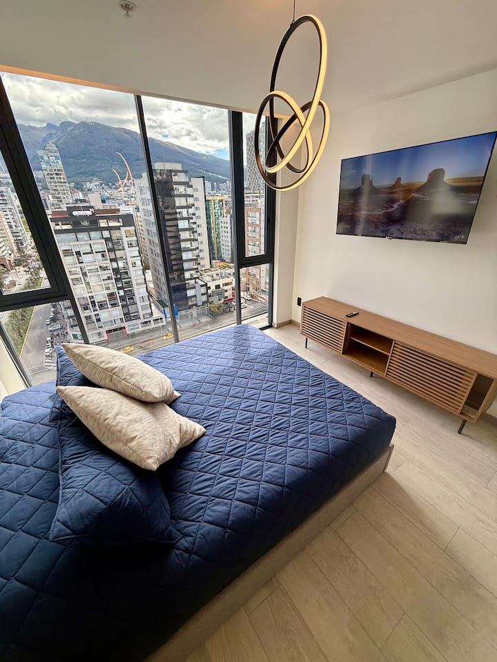 Suite Con La Mejor Vista Y Ubicación De Quito - Quito